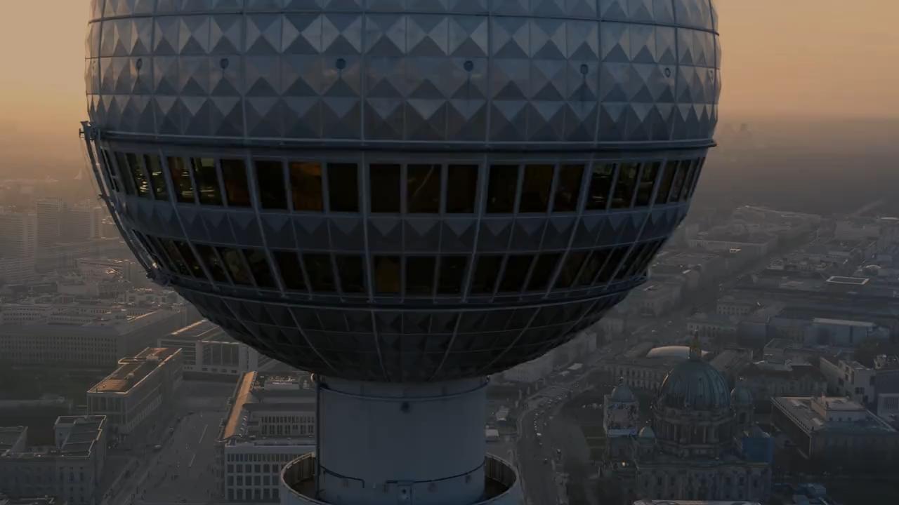 About Us - Magnicity